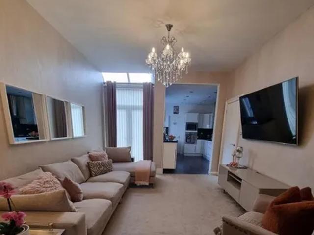 Cliffdale Drive, Manchester, M8 4QF, United Kingdom | 3 bed townhouse for rent #139070872 | Rentberry