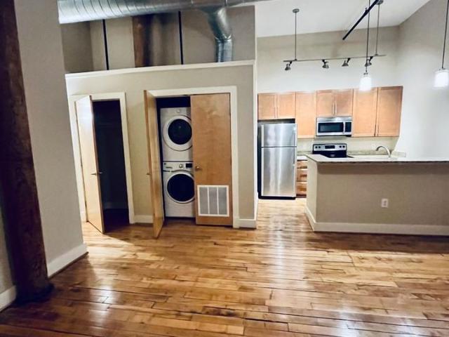 Cliffs Edge Lofts 1 Bedroom Apartment for Rent at 612 Commerce St, Lynchburg, VA 24504 Central Business District