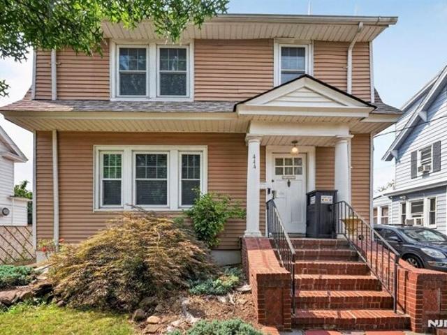 Clifton Ave, Newark, Home For Sale