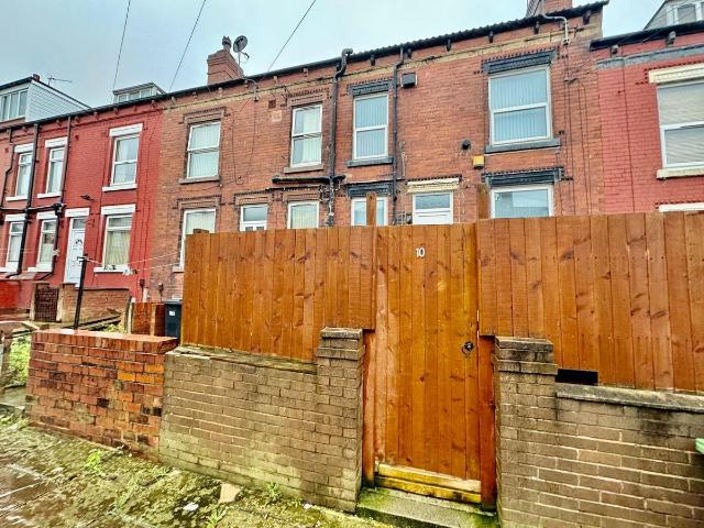 Clifton Avenue, Leeds LS9, 2 bed terraced house to rent, £950 pcm | PrimeLocation