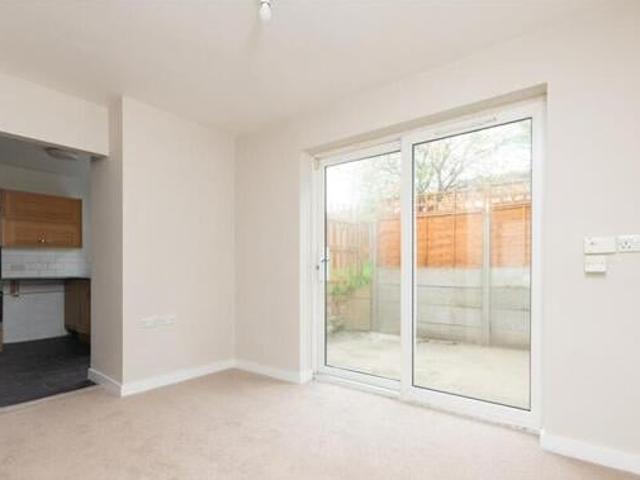 Clifton Close, Strood, 3 Bedroom Semi detached