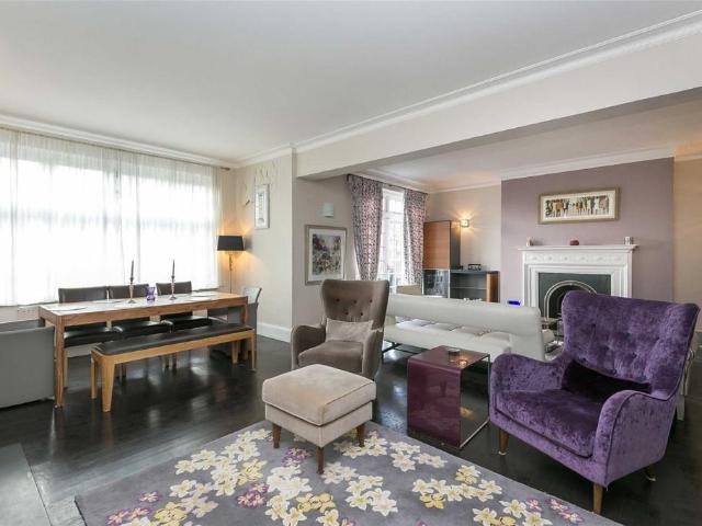 Clifton Court, Northwick Terrace, St. 3 bed apartment to rent £4,996 pcm £1,153 pw