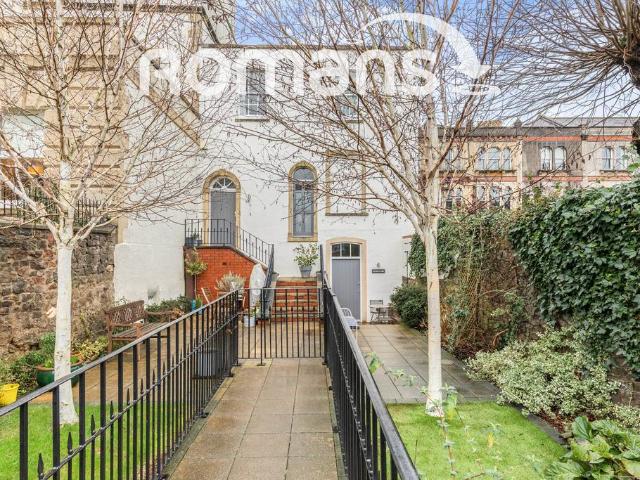 Clifton Down Road, Bristol, BS8 2 bed townhouse to rent £2,250 pcm £519 pw