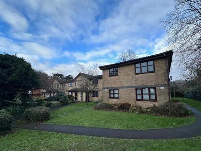 Clifton Gardens Clifton Road, Regents Park, 2 Bedroom Apartment