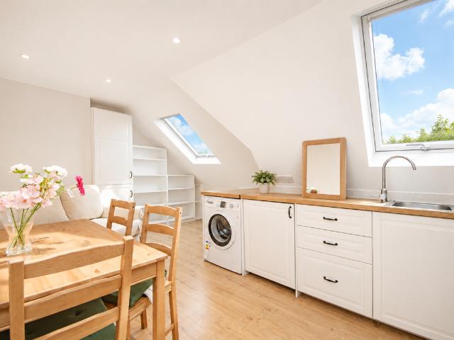 Clifton Gardens, Golders Green, Golders Green, London NW11, 1 bed flat to rent, £1,650 pcm | PrimeLocation