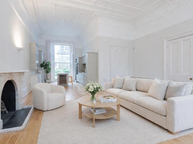 Clifton Gardens, Little Venice, London 4 bed maisonette to rent £12,000 pcm £2,769 pw