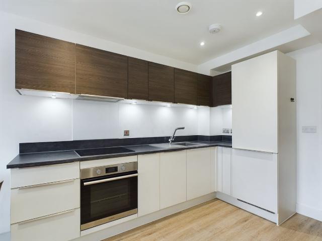 Clifton House Broadway, Peterborough PE1, 1 bed flat to rent, £890 pcm | PrimeLocation