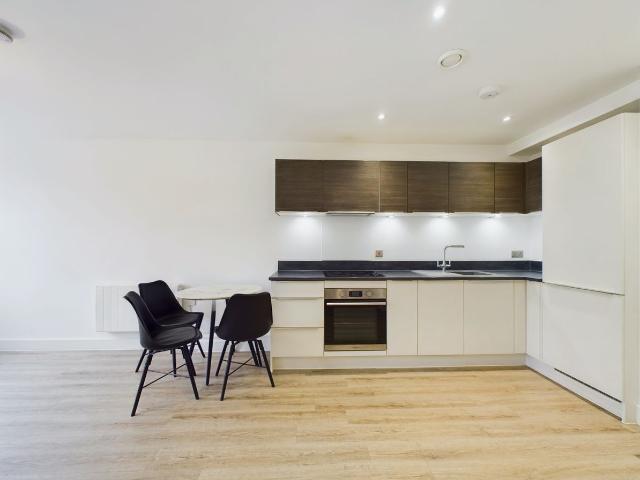 Clifton House, 84 Broadway, Peterborough PE1, 1 bed flat to rent, £880 pcm | PrimeLocation
