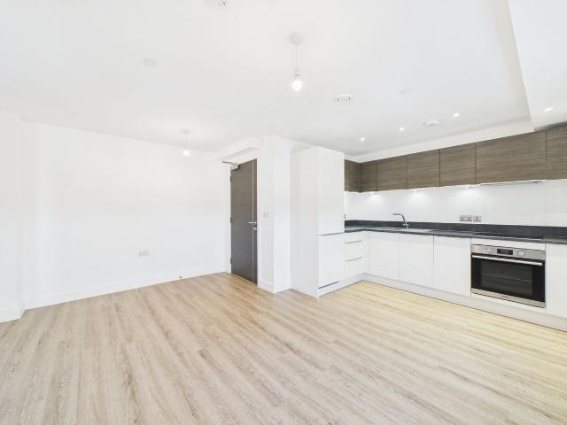 Clifton House, 84 Broadway, Peterborough PE1, 1 bed flat to rent, £895 pcm | PrimeLocation