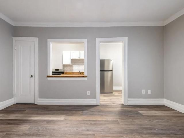 Clifton Lake Apartments 1 Bedroom Apartment for Rent at 10903 Lake Ave, Cleveland, OH 44102 Edgewater