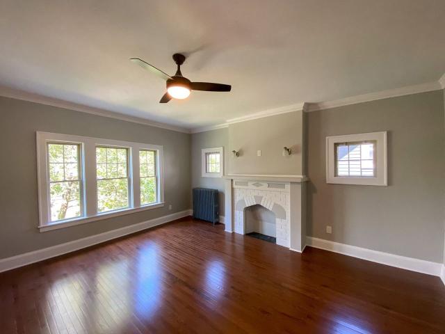 Clifton Lake Apartments 2 Bedroom Apartment for Rent at 10903 Lake Ave, Cleveland, OH 44102 Edgewater