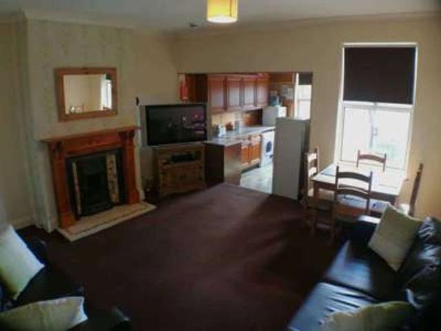 Clifton Lane Room1