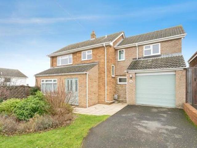 Clifton Park, Cromer, 4 Bedroom Detached