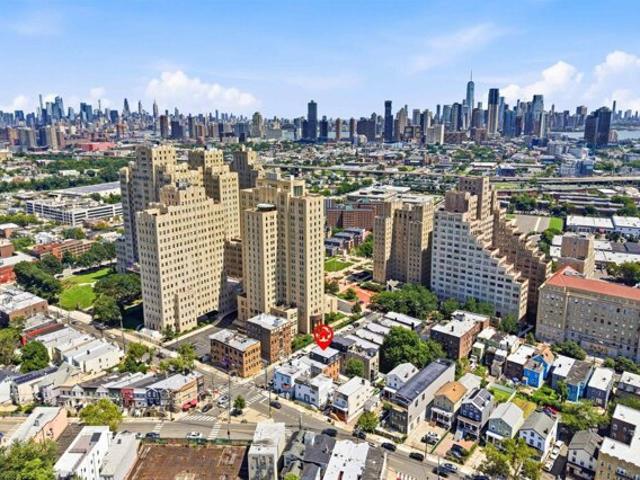Clifton Pl Unit,jersey City, Condo For Sale