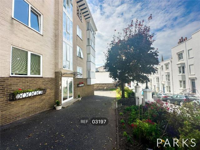 Clifton Place, Brighton, East Sussex BN1, 2 bed flat to rent, £2,050 pcm | PrimeLocation