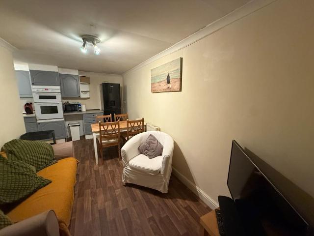 Clifton Place, Plymouth PL4, 4 bed property to rent, £650 pcm | PrimeLocation