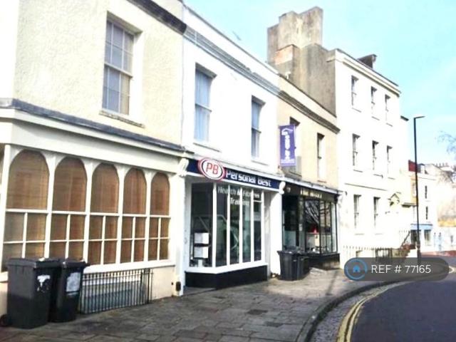 Clifton Road, Bristol, BS8 4 bed flat to rent £3,100 pcm £715 pw