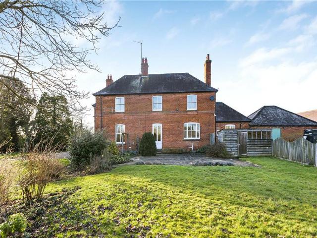 Clifton Road, Deddington, Banbury. 5 bed detached house to rent £4,000 pcm £923 pw