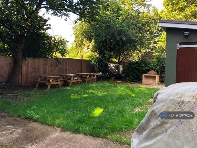 Clifton Road, Kingston Upon Thames, KT2 5 bed flat to rent £3,665 pcm £846 pw
