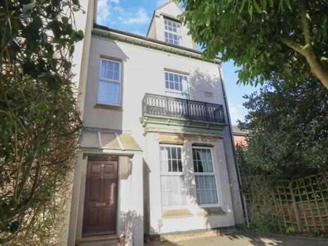 Clifton Road, Rugby, 5 Bedroom Semi detached