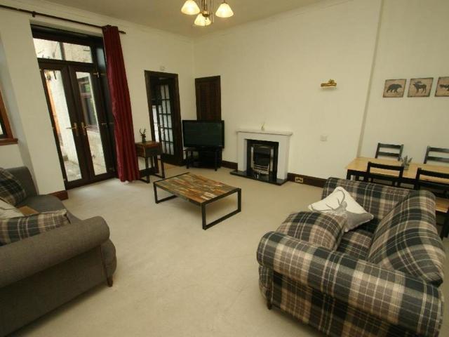 Clifton Road, Woodside, AB24