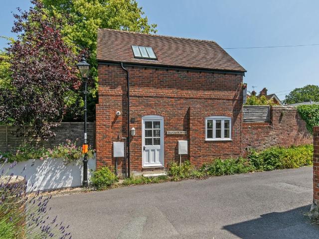 Clifton Road, Winchester SO22, 2 bed property to rent, £1,450 pcm | PrimeLocation