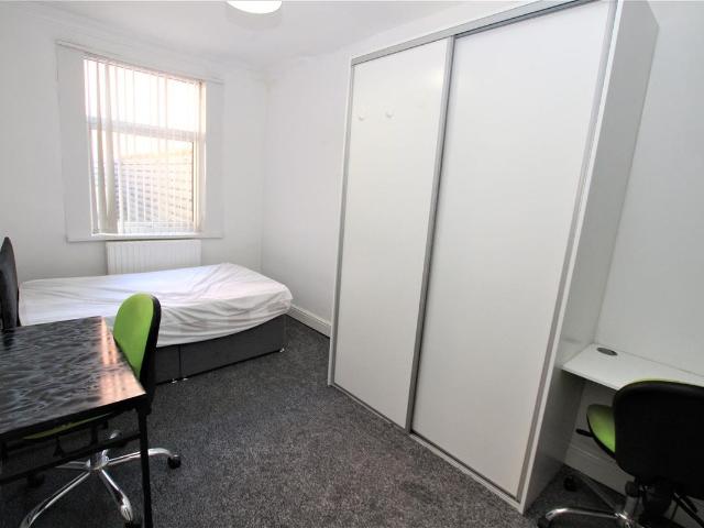 Clifton Street, Middlesbrough TS1, 5 bed shared accommodation to rent, £325 pcm | PrimeLocation