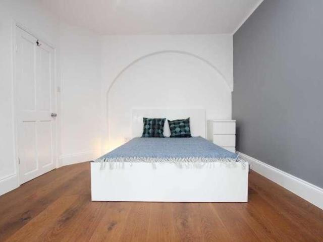 Clifton Street, RG1