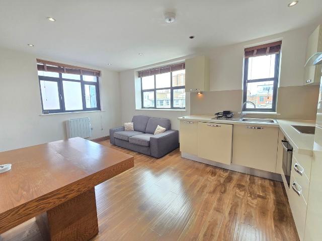 Clifton Terrace, London N4, London, 1 bed flat to rent, £1,750 pcm | PrimeLocation