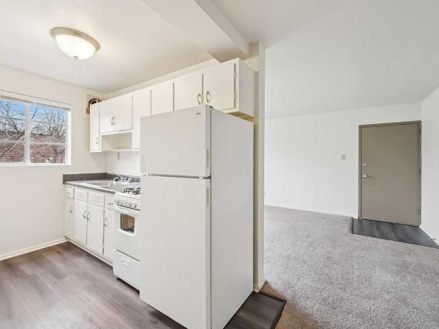 Clifton Woods Apartments 2 Bedroom Apartment for Rent at 1750 Clifton Ave, Columbus, OH 43203 Woodland Park