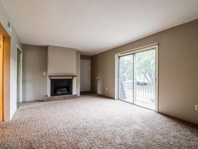 Clifton 2 Bedroom Apartment for Rent at 801 Hollycrest Dr, Champaign, IL 61821