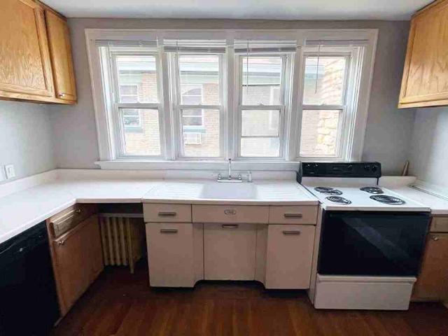 Clifton 3015 2 Bedroom Apartment for Rent at 3015 Clifton Avenue, Cincinnati, OH 45220 The Heights