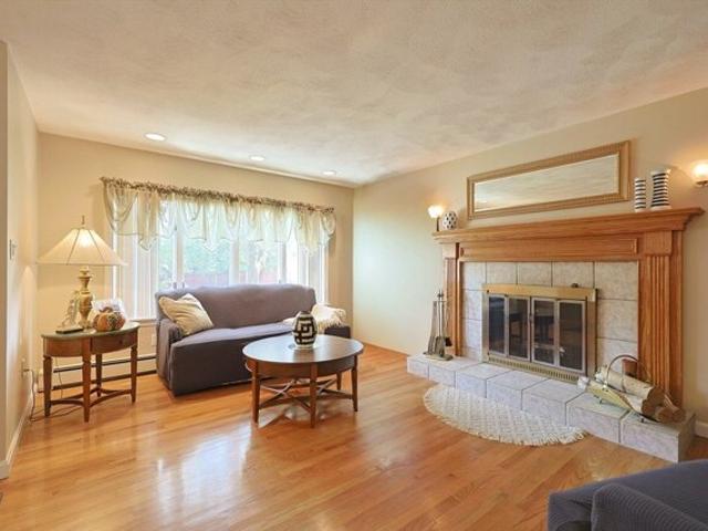 Cliftondale Ave, Saugus, Home For Sale