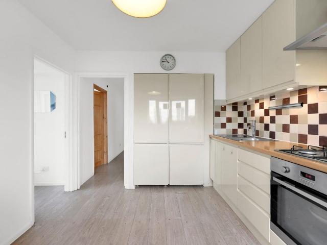 Clinger Court, Hobbs Place Estate, Hackney, London N1, 2 bed flat to rent, £2,650 pcm | PrimeLocation