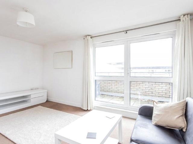 Cline Road, N11, London