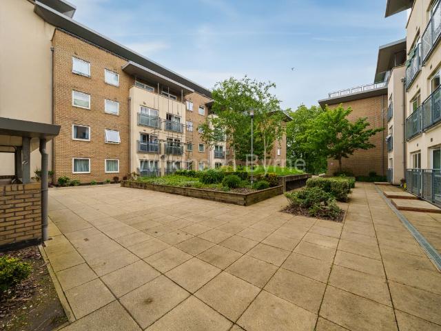 Cline Road, London N11, 1 bed flat to rent, £1,595 pcm | PrimeLocation