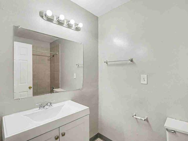 Clinton1600 3 Bedroom Apartment for Rent at 1600 Clinton St, Aurora, CO 80010 North Aurora