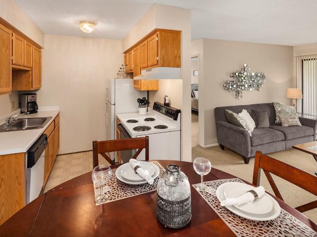 Clinton Manor Apartments 2 Bedroom Apartment for Rent at 24666 Katherine Ct, Mount Clemens, MI 48045 Harrison Township