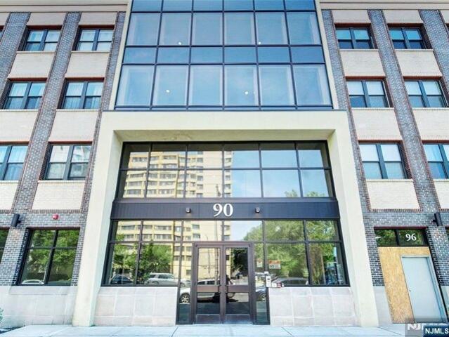 Clinton Ave Unit,newark, Condo For Sale