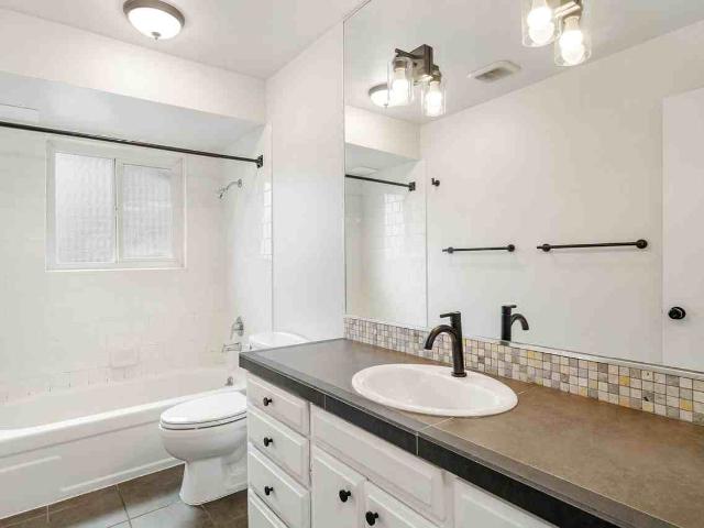 Clinton Corner 2 Bedroom Apartment for Rent at 3125 Se 21st Ave, Portland, OR 97202 Hosford Abernethy