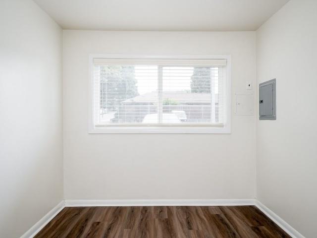Clinton Court 1 Bedroom Apartment for Rent at 2725 Se 29th Ave, Portland, OR 97202 Hosford Abernethy