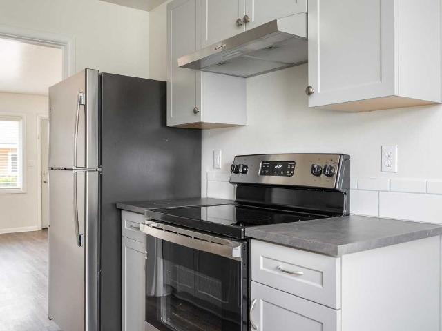 Clinton Court 1 Bedroom Apartment for Rent at 2725 Se 29th Ave, Portland, OR 97202 Hosford Abernethy