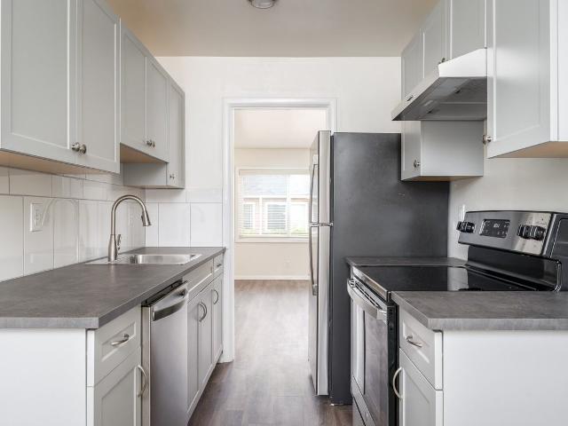 Clinton Court 1 Bedroom Apartment for Rent at 2725 Se 29th Ave, Portland, OR 97202 Hosford Abernethy
