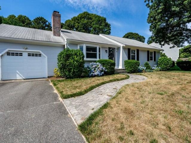 Clinton Dr, Yarmouth Port, Home For Sale