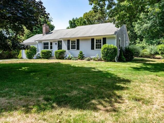 Clinton Dr, Yarmouth Port, Home For Sale