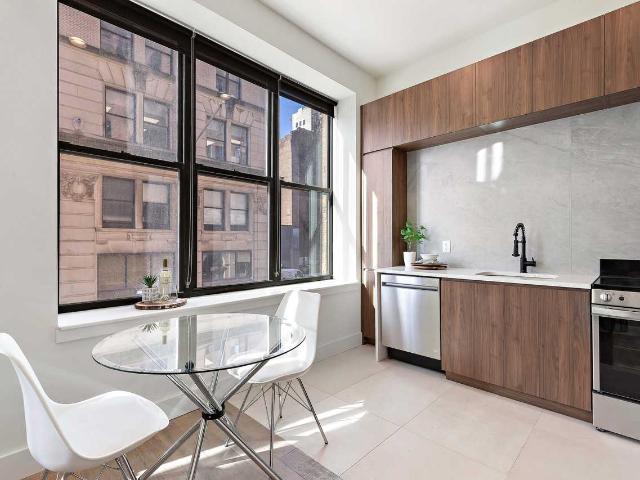 Clinton Flats Studio Apartment for Rent at 30 Clinton St, Newark, NJ 07102 Newark Central Business District