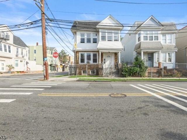 Clinton Pl, Newark, Home For Sale