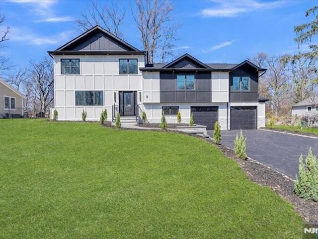 Clinton Pl, Woodcliff Lake, Home For Sale