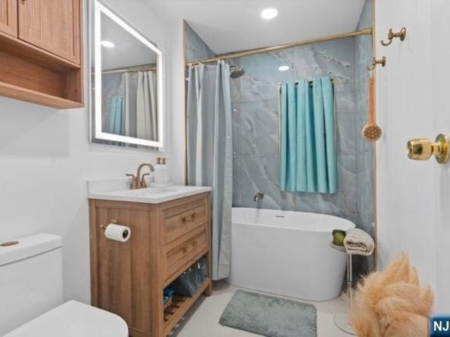 Clinton St Apt A, Belleville, Condo For Sale