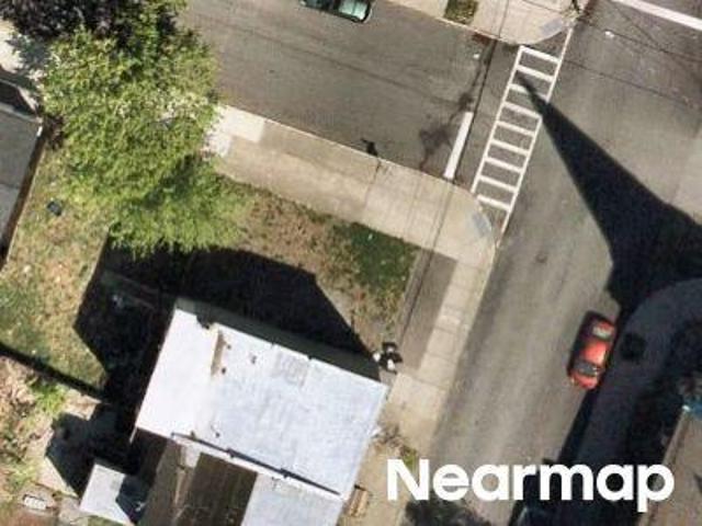 Clinton St